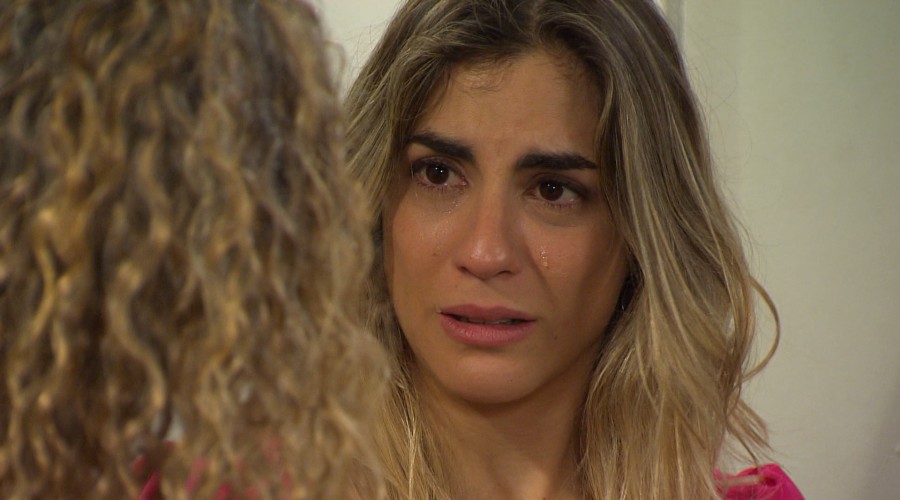 Agustina decidió que debe volver a internarse - Mega