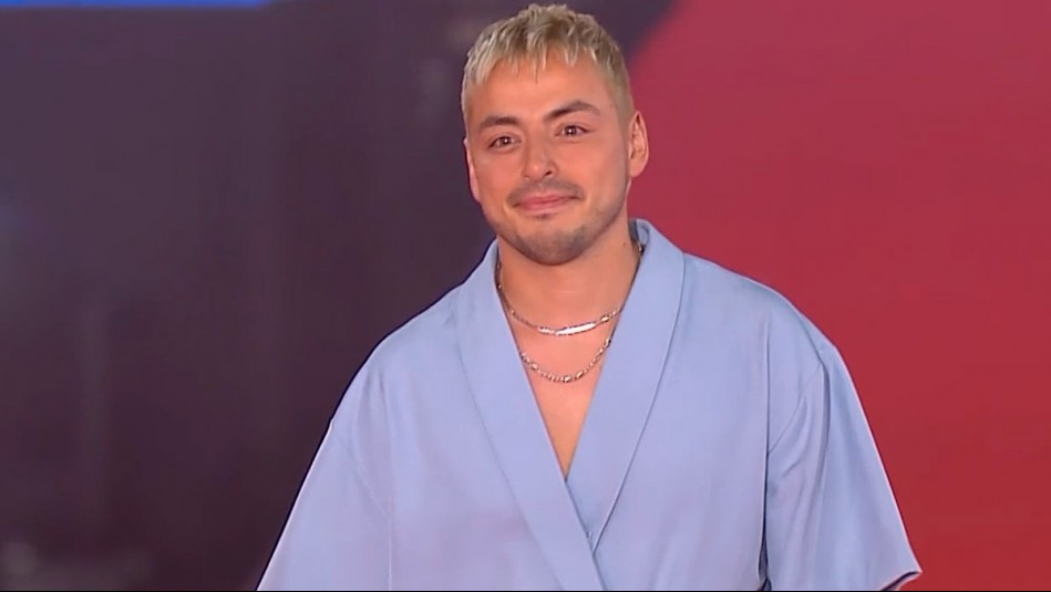 Innovó con manga corta: Pollo Castillo llamó la atención con su ...