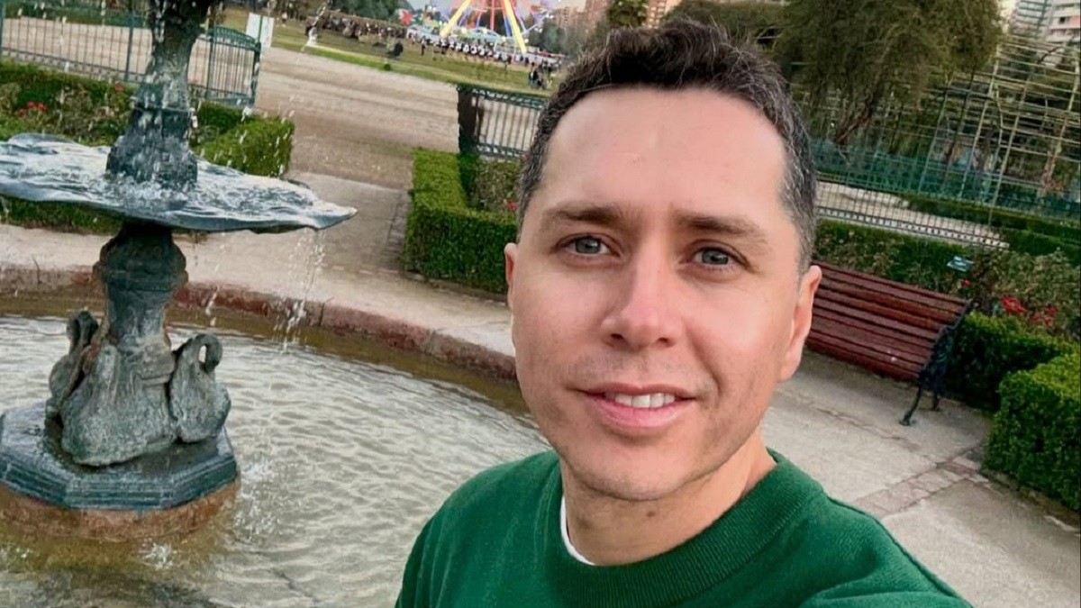 ¿Lo deja o lo saca? Karol Lucero renueva su pared y abre debate en ...