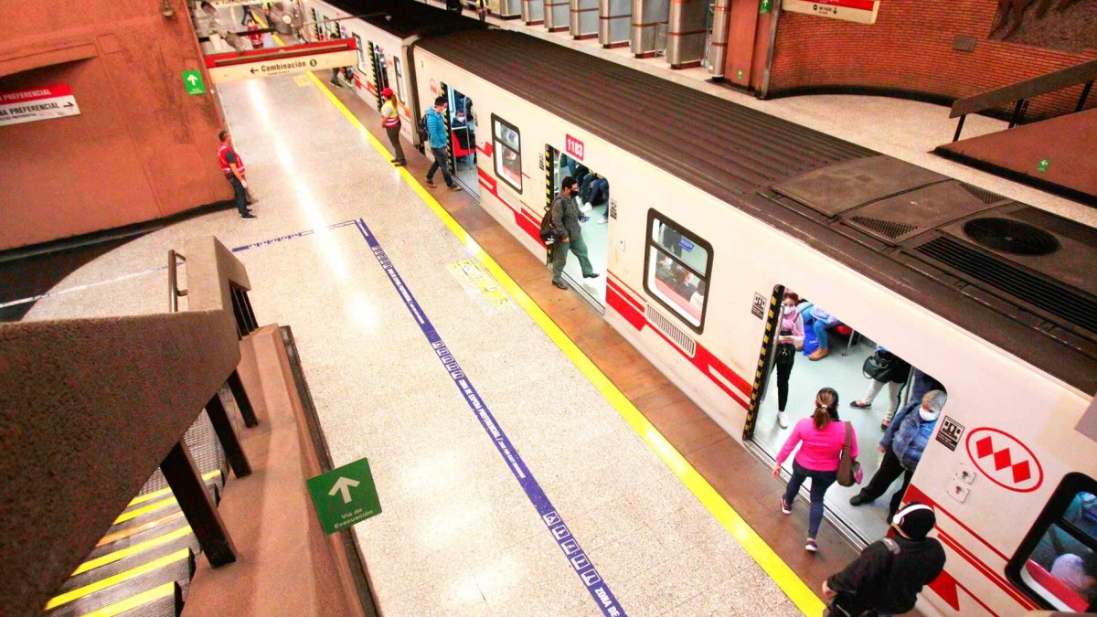 Metro de Santiago restablece servicio en toda la Línea 1 - Meganoticias
