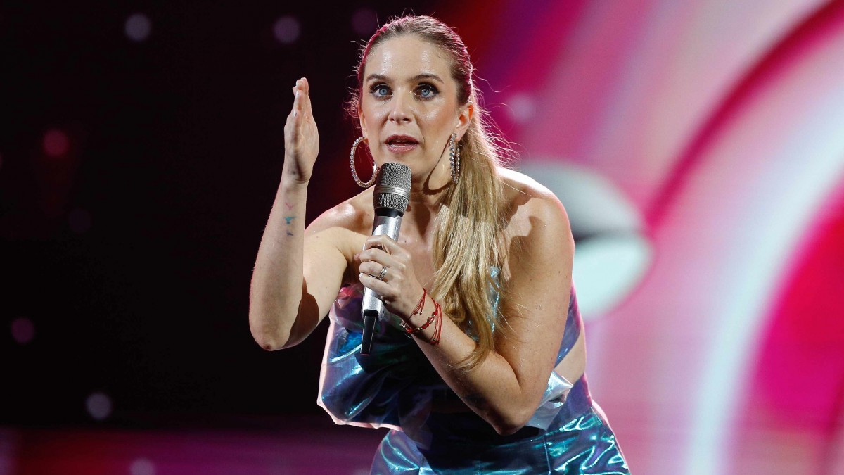 Se tapó la cara: Las reacciones de Pedro Ruminot a chistes de Alison ...