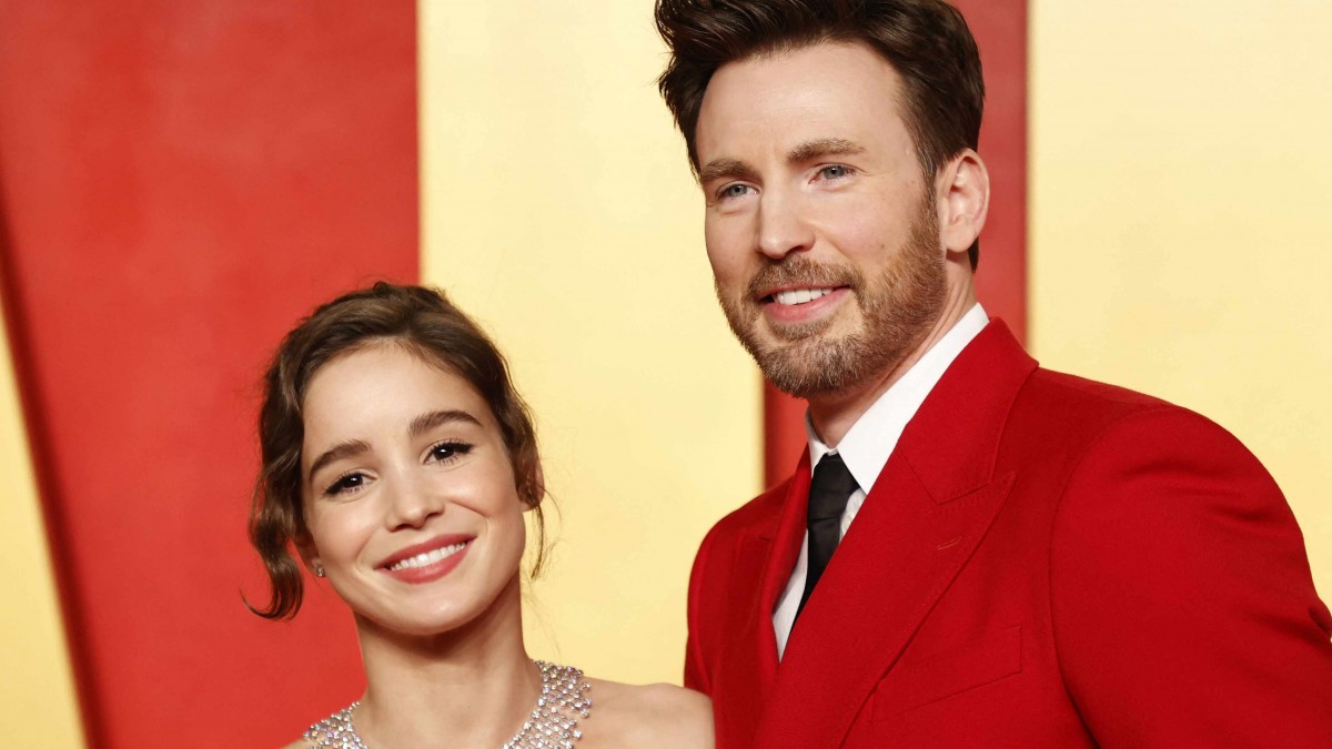 Chris Evans y su esposa Alba Baptista se convirtieron en padres: Es el primer bebé del actor ...